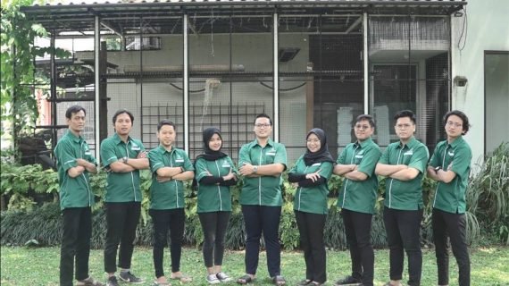 5 Jenis Baju PDH Kantor yang Rapi dan Profesional